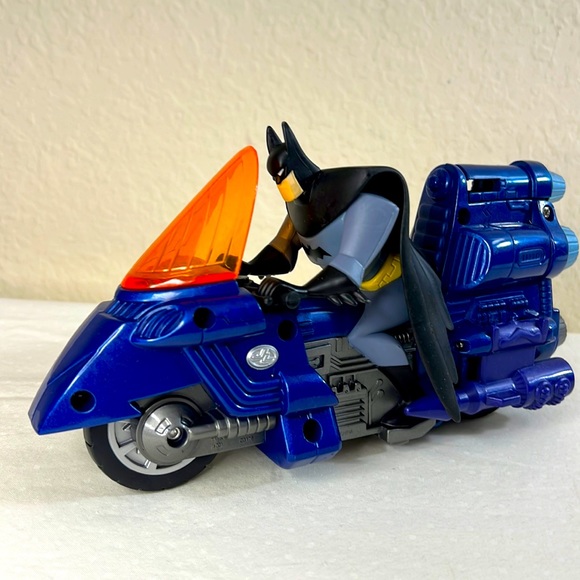 DC Comics | Toys | Justice League Batman On Motorcycle Rev N Go Mattel ...